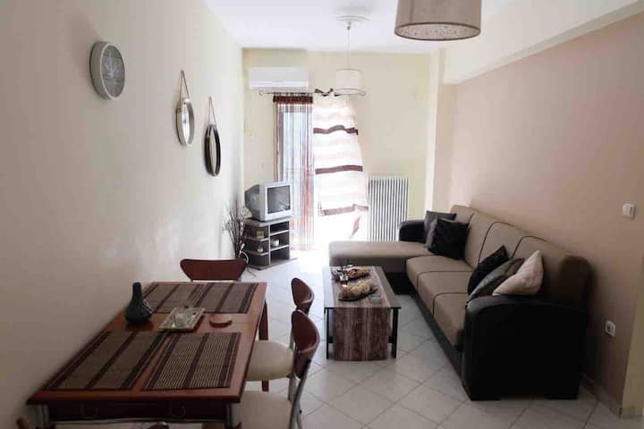 Central Modern Apartment - Kalamáta
