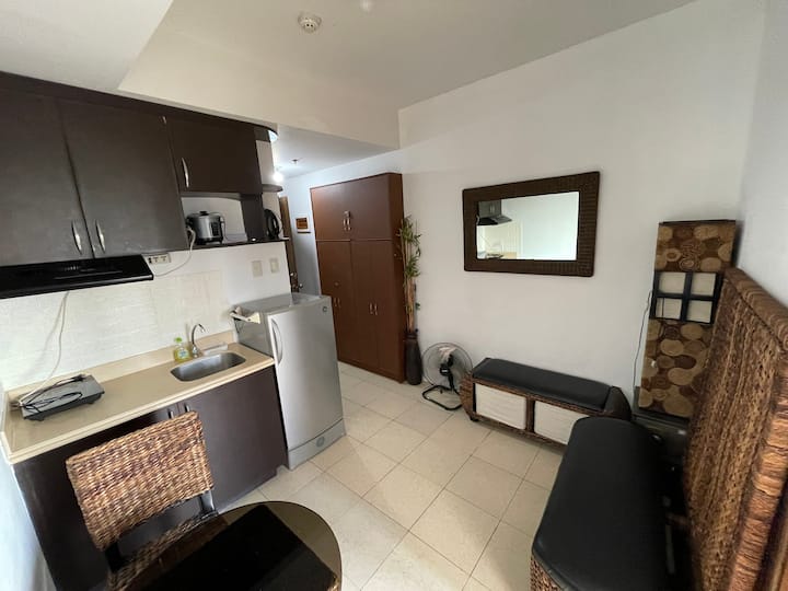 Superhost! Ridgewood Towers 1br Condo Unit W/ Wifi - Taguig
