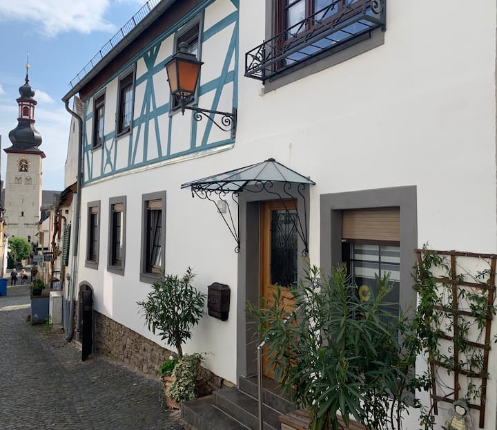 Schwalbennest Rüdesheim - Oestrich-Winkel