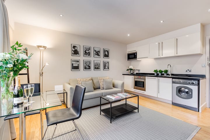 Studio Apartment 735 (335 Sq Ft) - Chelsea