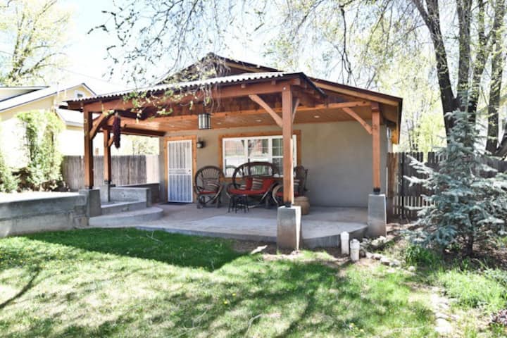 Wild Horse Guesthouse, Downtown Durango - Durango, CO