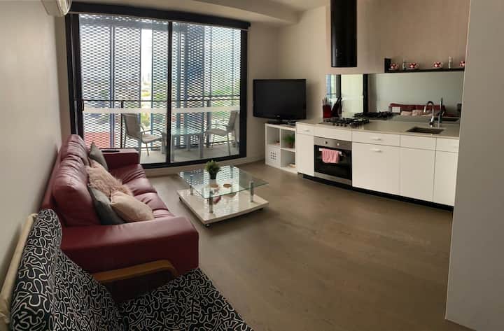 Iconic Lego 1 Bdr Apartment On Stkilda With Views - Saint Kilda