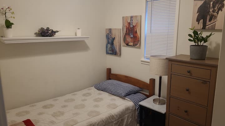 S-privateroom+safe North Area+free Street Parking - Chicago, IL