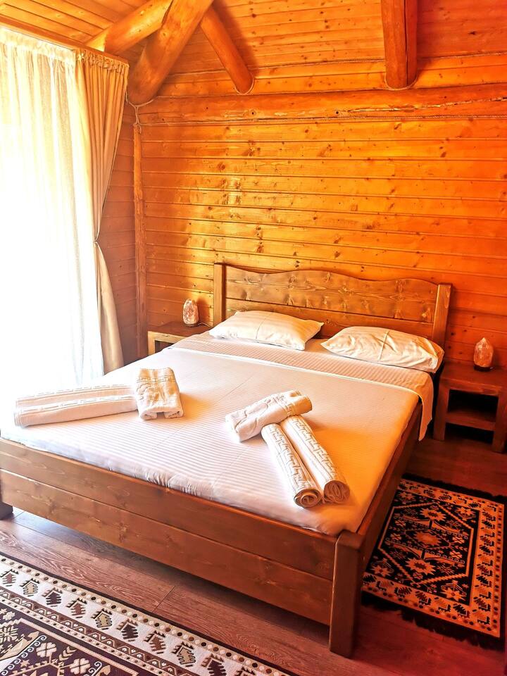 Cabană îN Mijlocul Naturii - Cameră Dublă - Polovragi