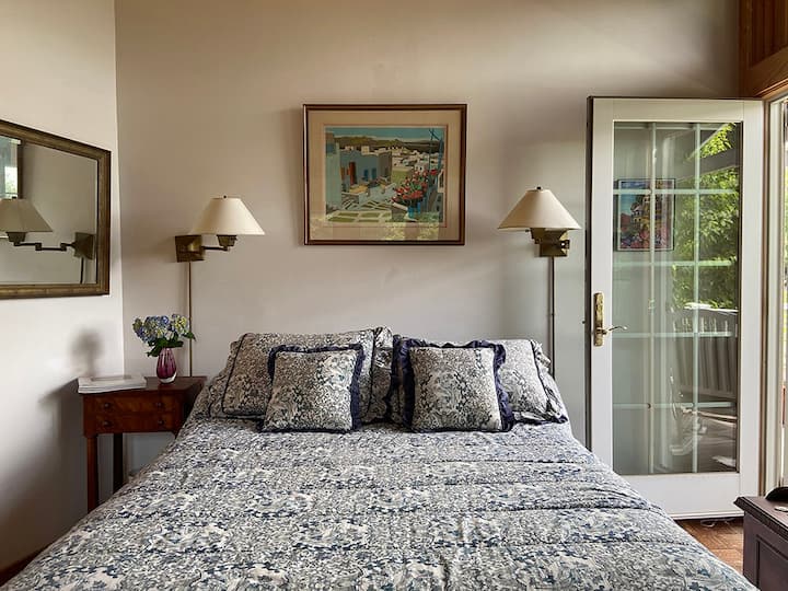 Cozy Guest Room - Quiet Getaway - Wine Country - Mattituck, NY