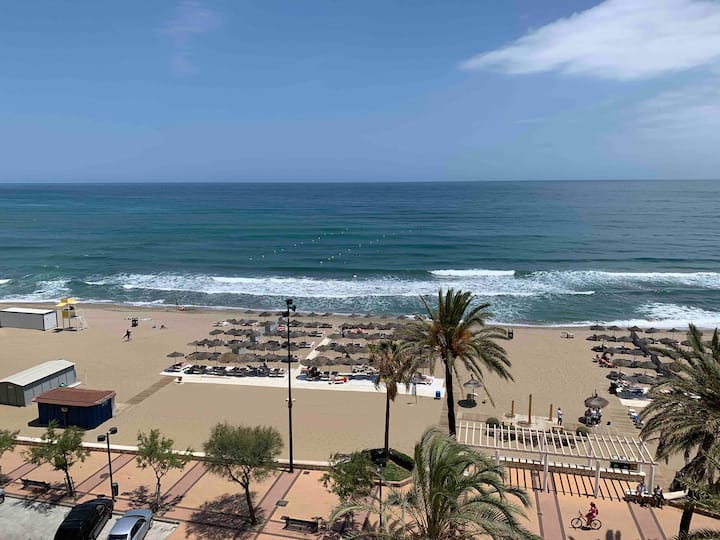 Apartamento Frontal En Primera Línea De Playa. - Fuengirola