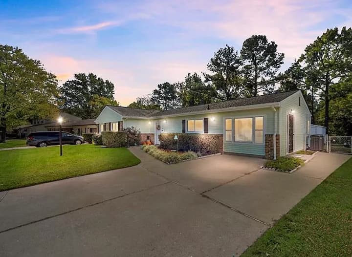 Virginia Beach Home Close To Ocean/mt.trasahmore - Virginia Beach, VA