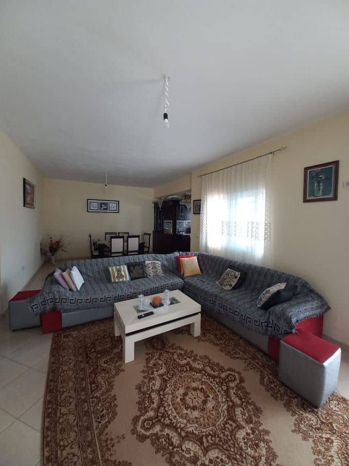 Νίκος ολόκληρο σπίτι - Ksamil