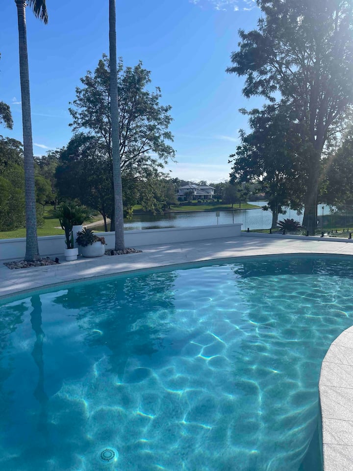 Guest Suite In Mountain Creek On The Lake - Alexandra Headland