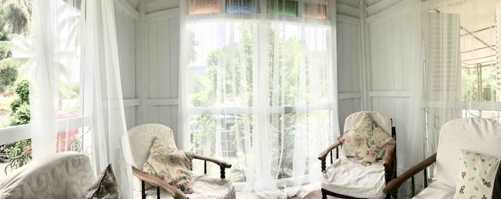 Mekar Homestay - Batu Kikir