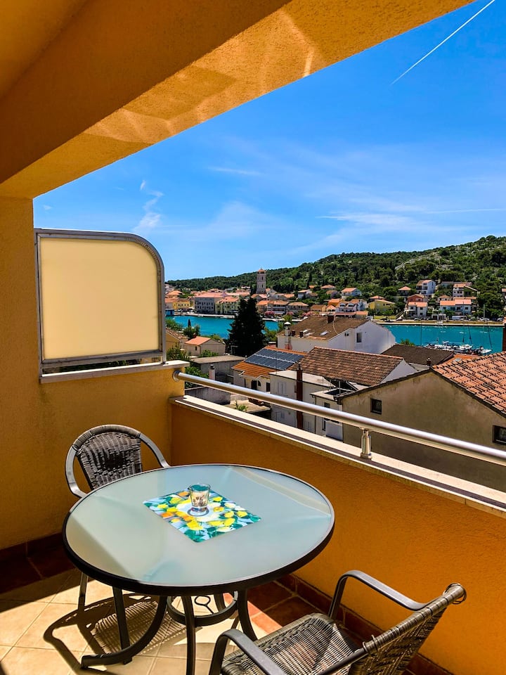 Apartment Tisno 2+1 - Pirovac