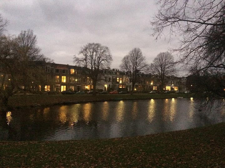 A Nice Family Place At The City Canal Front - Haarlem