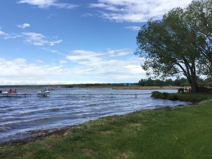 Top 9 Airbnb Vacation Rentals In Alberta Beach, Canada - Updated 2024 ...