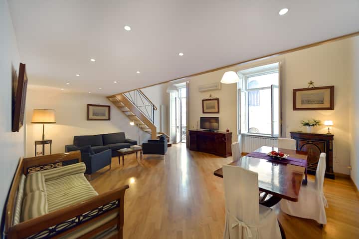 Piazza Bovio Flat - Naples