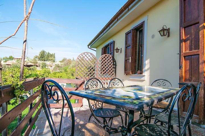 Villa "Casa Del Limoneto Di Corrado Fronte" Con Wi-fi, Aire Acondicionado Y Jardín - Noto