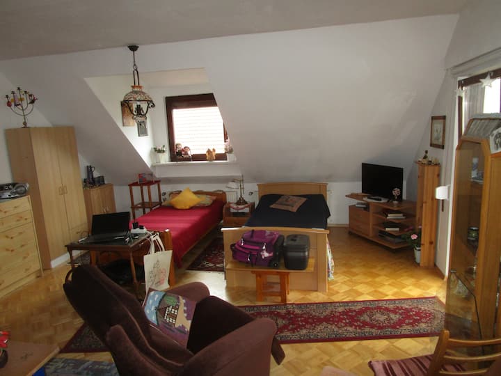 Complete Apartment Only In July & August - Garbsen