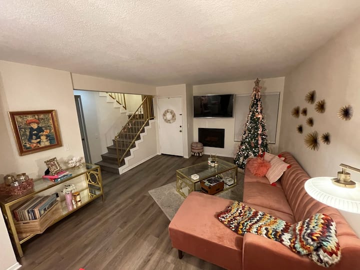 New!charming Private Hideaway In Heart Of Pasadena - Pasadena, CA