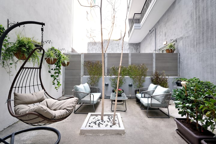 Beautiful 2br Apartment W/ Private Patio In Athens - Athens