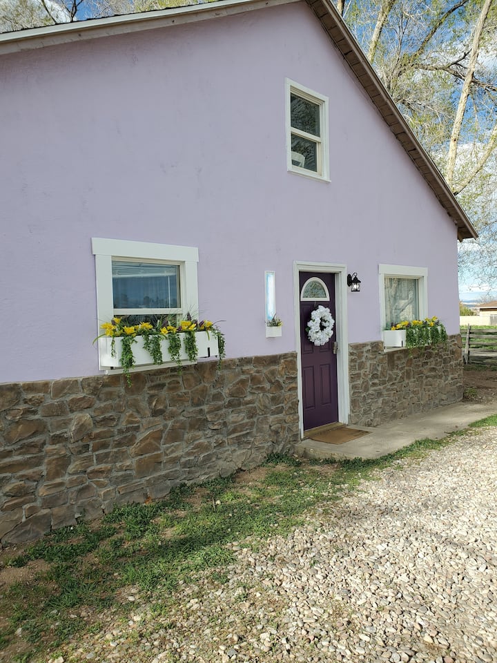 The Lavender Cottage - Vernal, UT