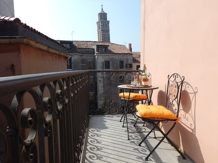 Breakfast At San Maurizio's - Venecia