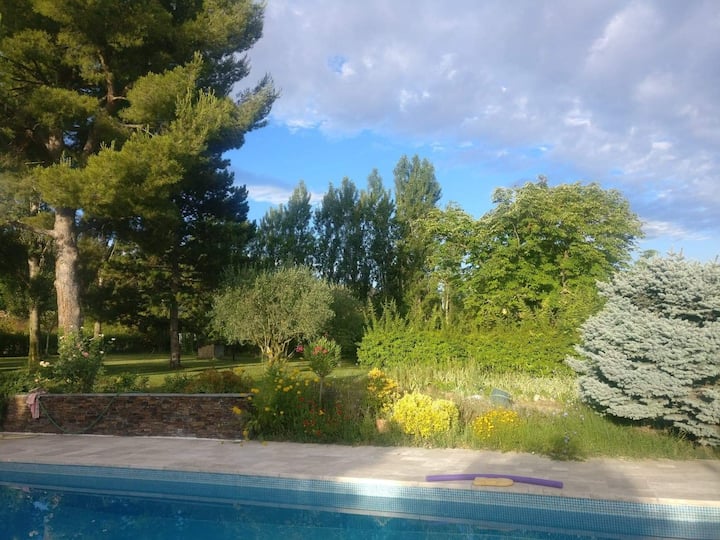 Chambre Indépendante Avec Sdb Privée Et Petit Déj - Aix-en-Provence