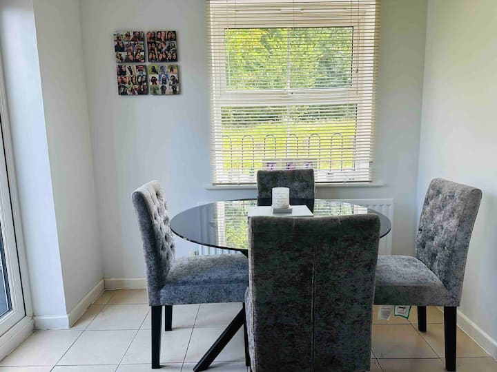 Cosy Single Private Bedroom - Bracknell