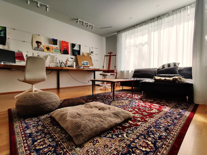 Bright And Cosy Creative Haven Adjacent To Center - Reykjavík