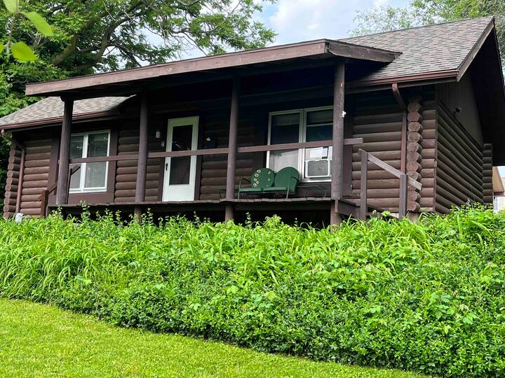 Hannibal Cabin Rentals | Cabins and More | Airbnb