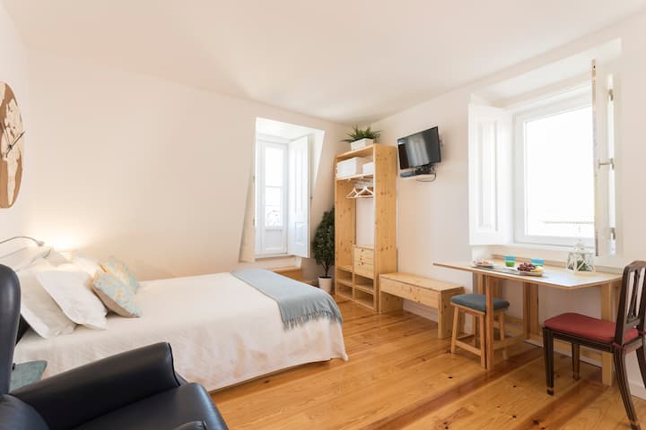 Blue Alfama Lovely View Apartment - Lisboa