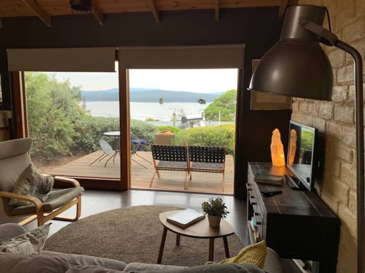 Adobe Abodes Honeymoon Cabin Views/fireplace/bfast - Mallacoota