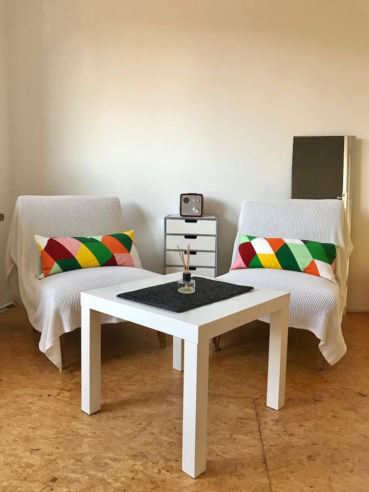 Central And Cosy -  Neat Room +  New Bathroom - ニュルンベルク