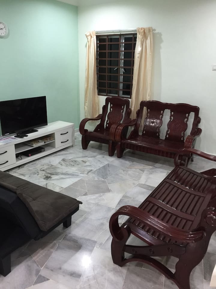 7br Homestay Subang Jaya Taipan(18 Pax) - Puchong