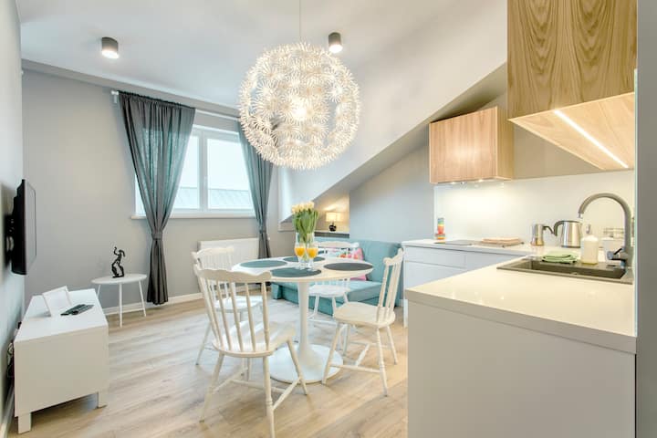 Cozy Central Apartment  With Garage 1.55m Height - Krakow