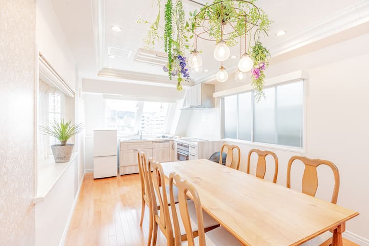 ビル1フロア貸切り（76㎡）デラックスルーム「syrah（シラー）」6名宿泊ok - Kochi