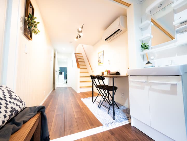 Private White House 45㎡/2 Floors/near Namba - Osaka