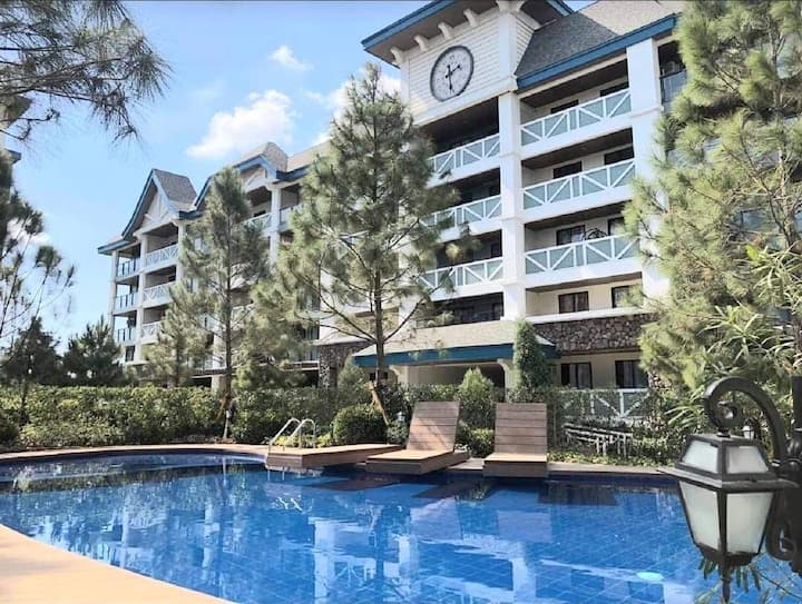 Pinesuites Affordable Staycation - Tagaytay