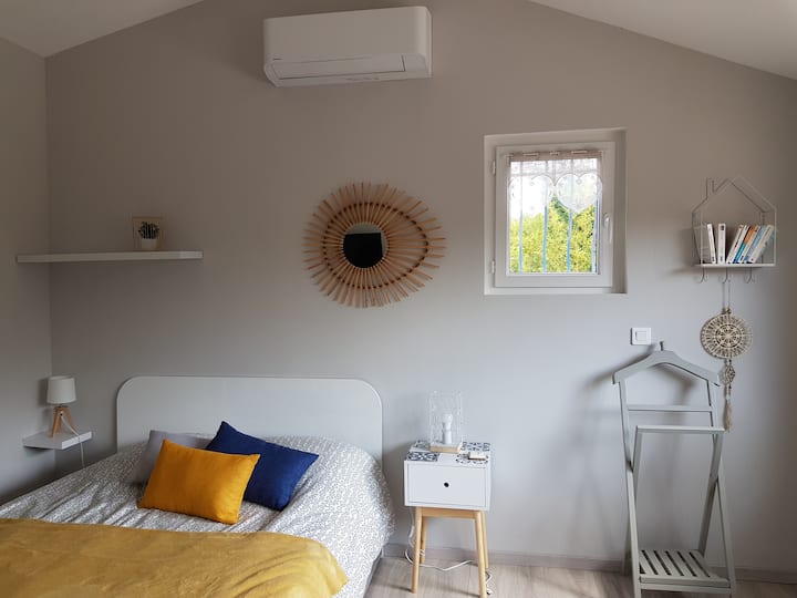 Studio 20 M2 Acces Privatif Avec Sdb/terrasse - Saint-Maximin-la-Sainte-Baume