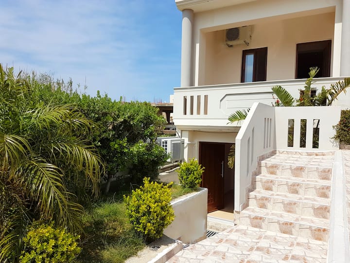 Emily's Home - Кисамос