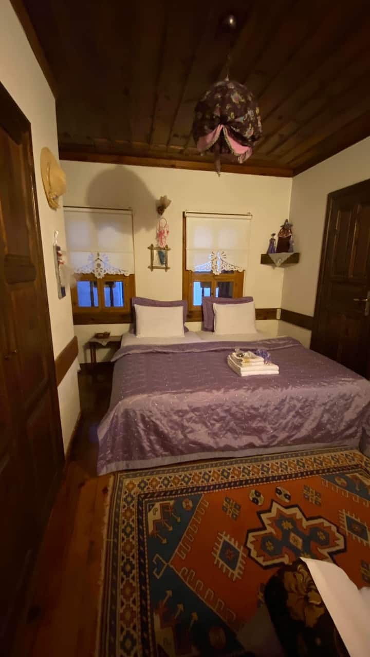 Nimet Hanım Konağı (Vildan Odası) - Turkey