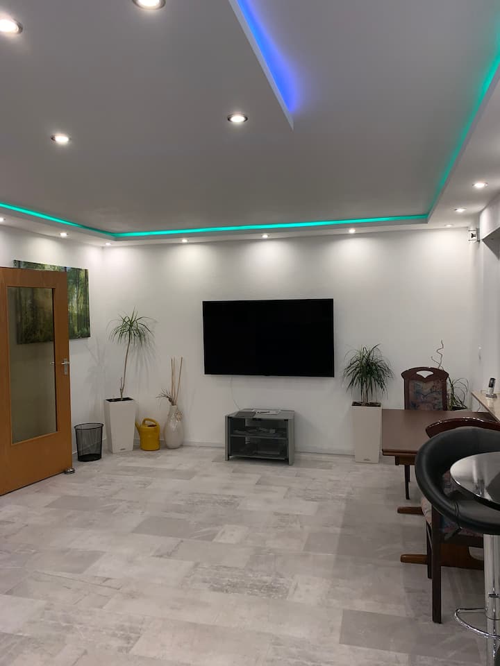 Sehr Schöne Wohnung - Stuttgart