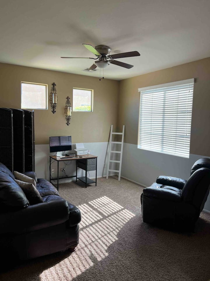 Walk To State Farm Stadium | Restaurants & More! - Glendale, AZ