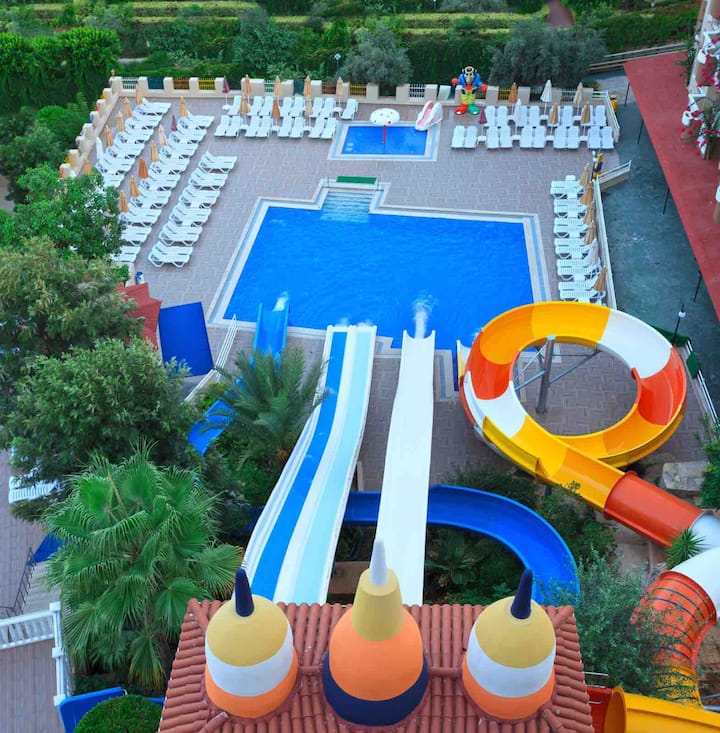 07 Group Hotel, Su Parkı Ve Havuzlar 3+1 - Alanya