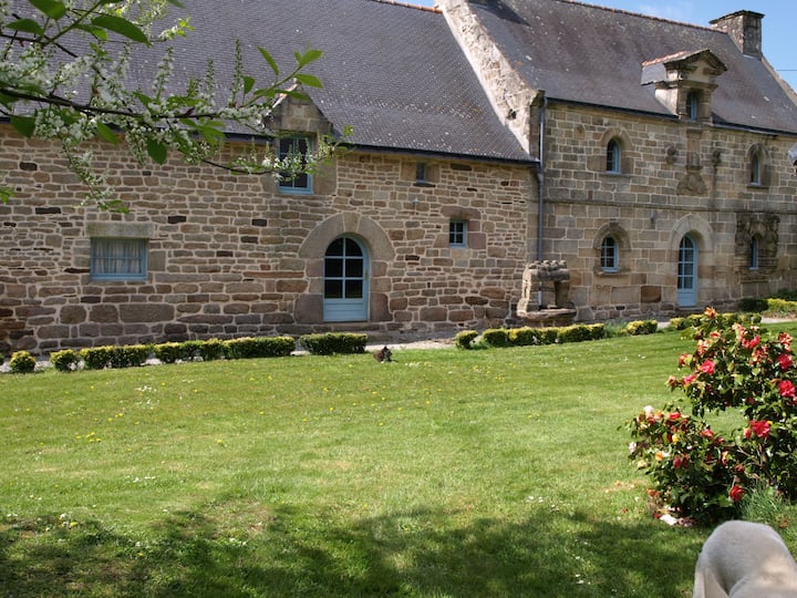 Manoir Avec Piscine Intérieure - Pontivy