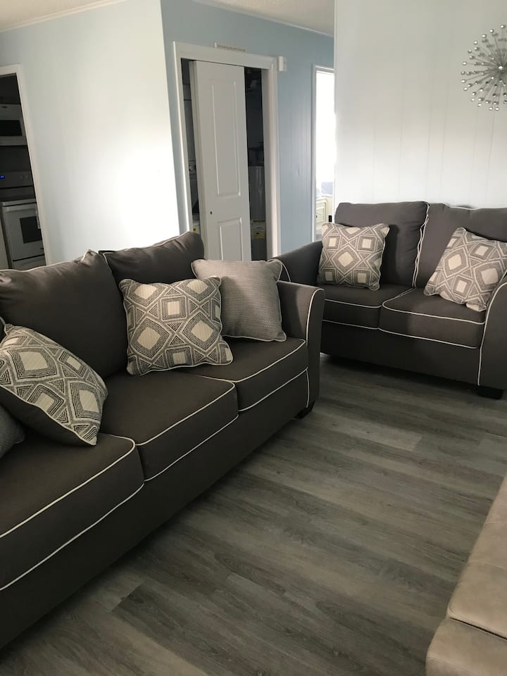 Summer Winds Condo D102 Bayside W Pool Sleeps 6 - 大洋城