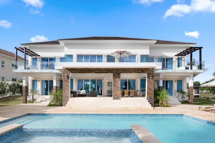 6 Bedroom Luxury Royal Villa & Pool @ Lifestyles - Puerto Plata