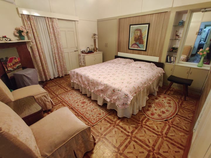 Orchidale Homestay! Shillong's Best Kept Secret! - シロン