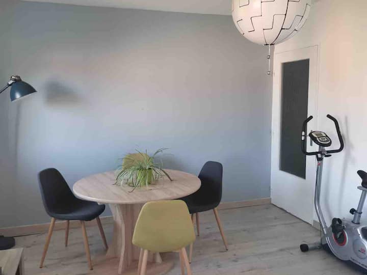 Charmant Appartement Au Calme - Bourg-en-Bresse