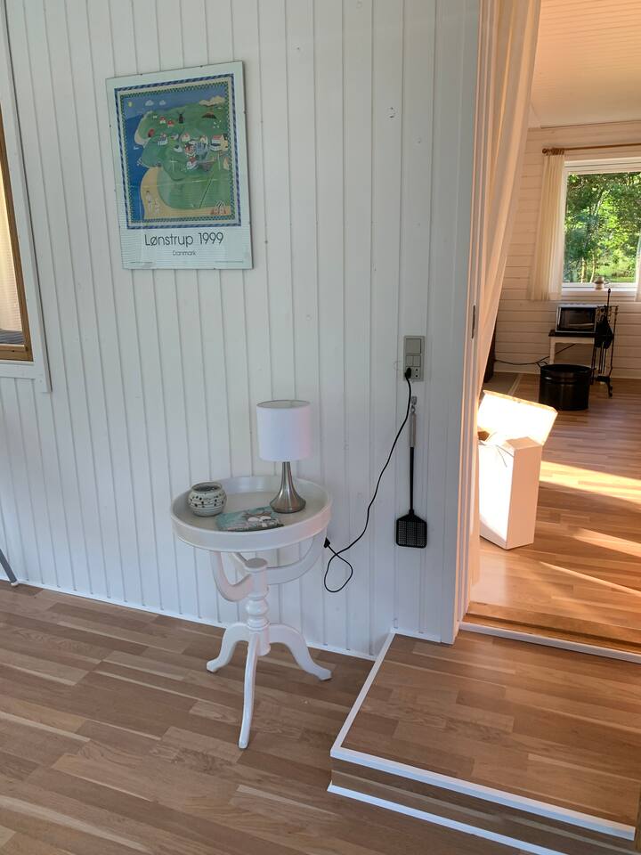 Lyst Og Charmerende Sommerhus I Lønstrup. - Denmark