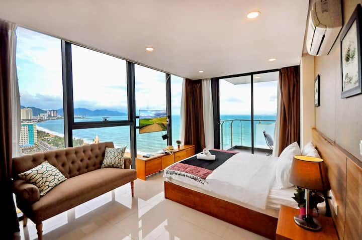 Panoramic Ocean 2 Bedroom Apt |Center| Beachfront - Nha Trang