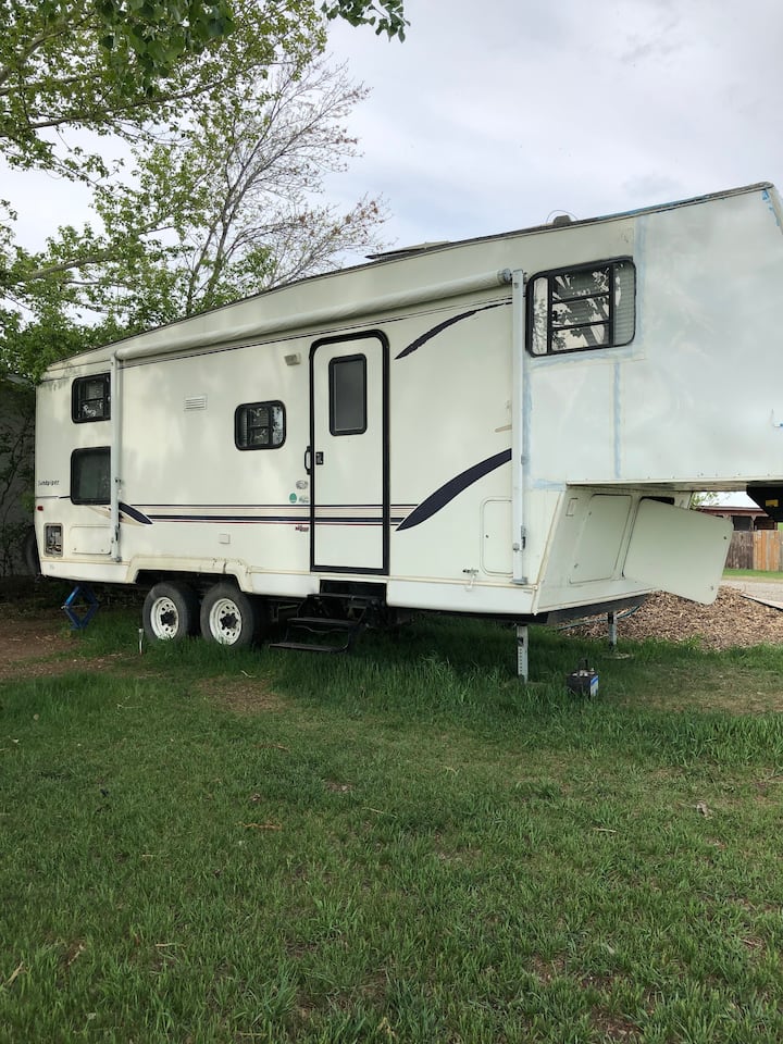 Rv Funny Farm Fun - Strathmore
